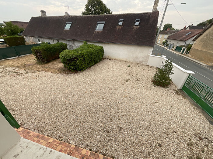 Maison 5 pièces à Soye-en-Septaine, à louer