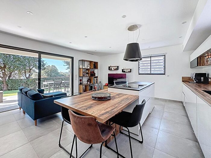 Maison à vendre - Sarrola-Carcopino - 4 pièces - 3 chambres