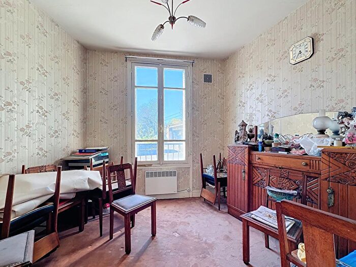 Appartement à vendre - Suresnes, République - 2 pièces - 1 chambre