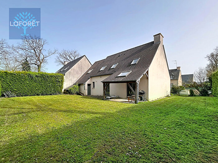 Maison à vendre - Saint-Erblon - 7 pièces - 5 chambres