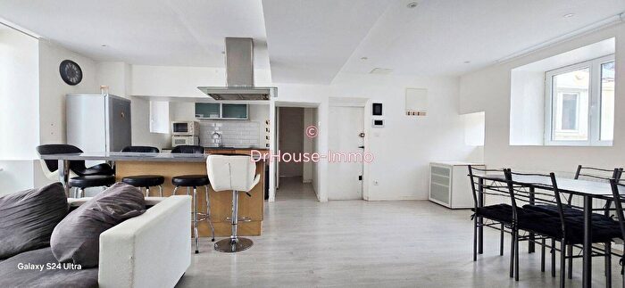 Appartement à louer - Centre, Firminy - 3 pièces - 2 chambres