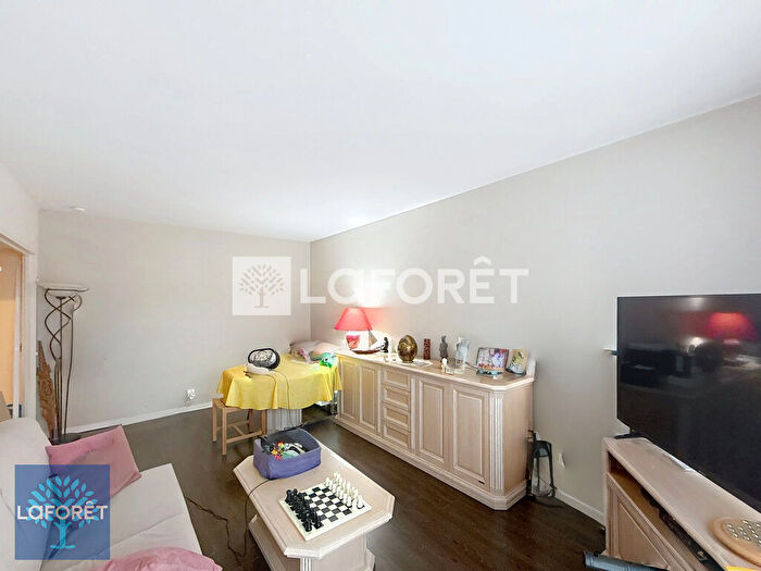 Appartement à louer - Maurepas, Les Bessières - 2 pièces - 1 chambre