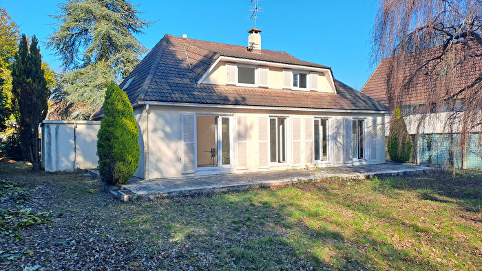 Maison à vendre - Saint-Rémy-lès-Chevreuse - 7 pièces - 4 chambres