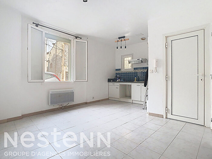 Appartement à vendre - Eyguières - 2 pièces - 1 chambre