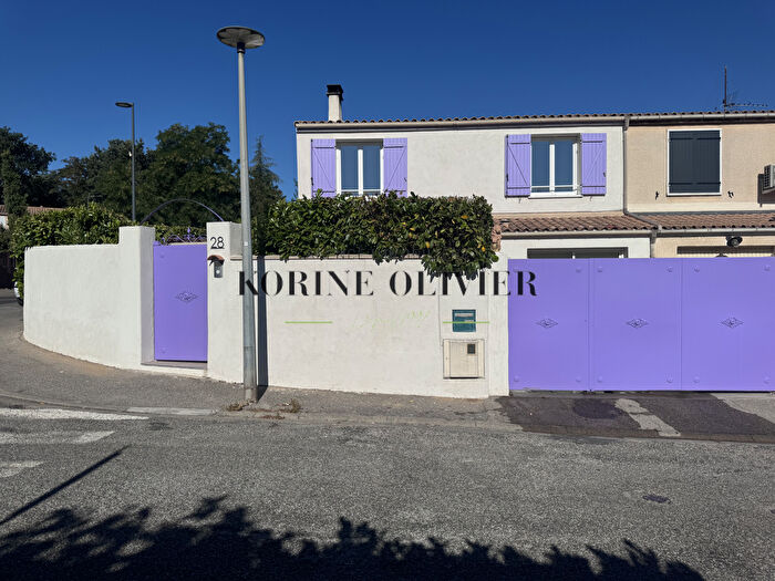 Maison 5 pièces à louer - La Roque-d'Anthéron