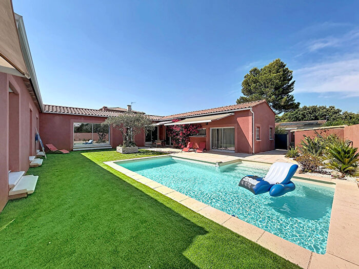 Villeneuve-lès-Avignon, Le Grès, Perrières : Maison 5 pièces à vendre