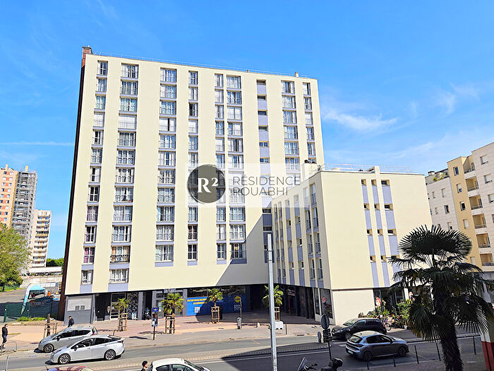 Appartement 4 pièces à Villeneuve-la-Garenne, Centre-ville, à vendre