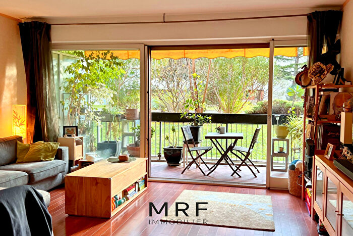 Appartement à vendre - Marseille e , Castellane - 3 pièces - 2 chambres