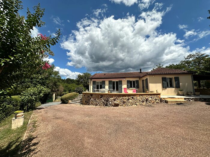 Maison 4 pièces à Saint-Cyprien, à vendre