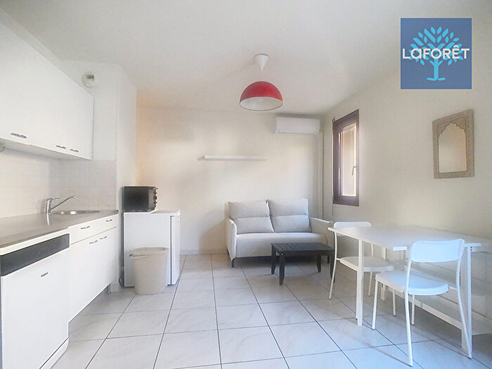 Appartement à louer - Aix-en-Provence, Centre-ville - 2 pièces - 1 chambre