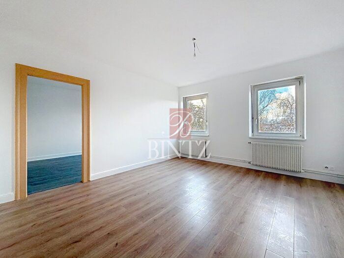 Appartement à louer - Strasbourg, Cronenbourg - 2 pièces - 1 chambre