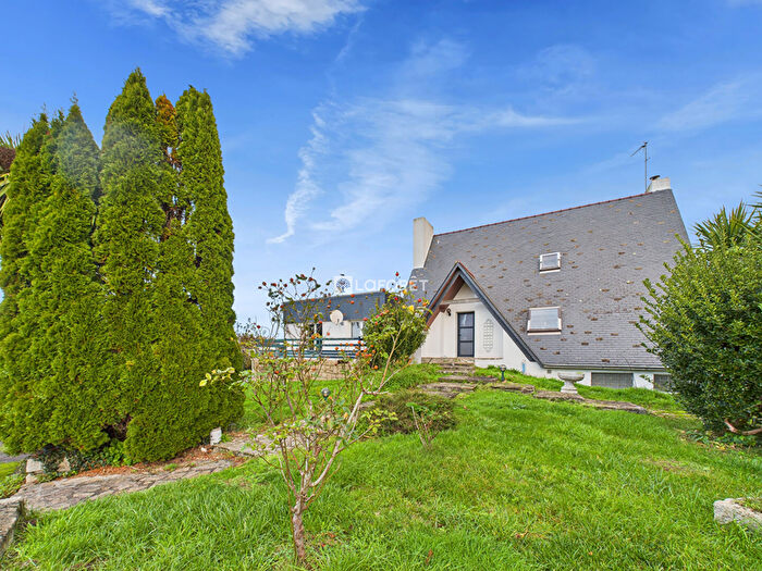 Maison à vendre - Plomeur - 6 pièces - 4 chambres