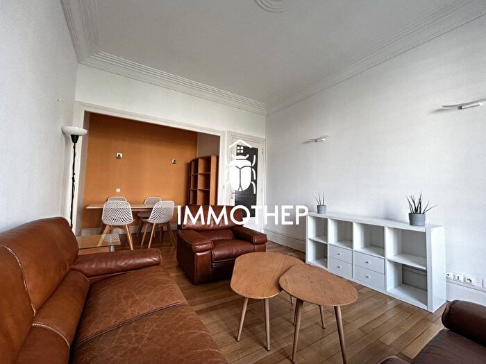 Appartement à louer - Hoche, Grenoble - 2 pièces - 1 chambre