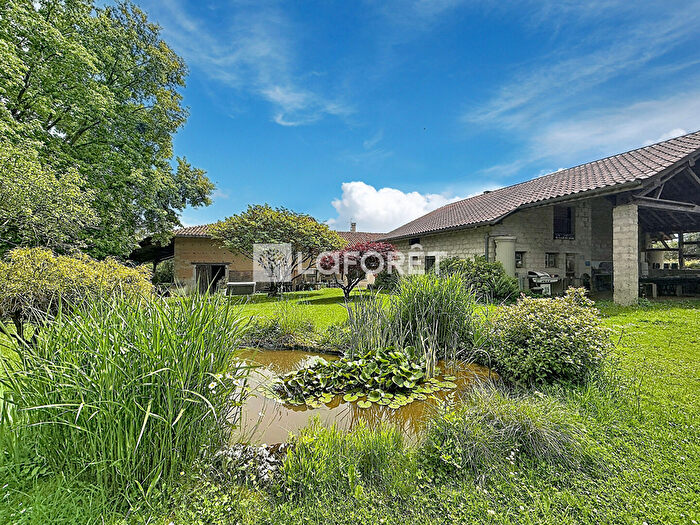 Maison 9 pièces à Marboz, à vendre