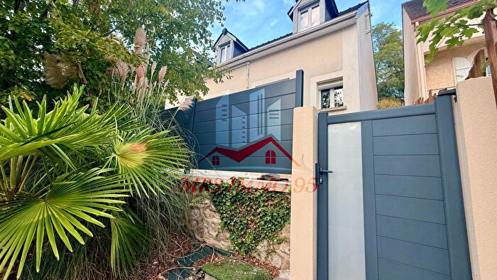 Chaumontel : Maison 5 pièces à vendre
