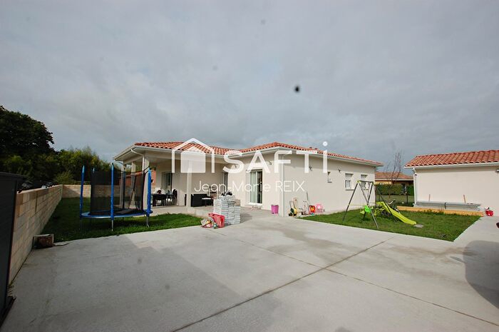 Maison à vendre - Étauliers - 5 pièces - 4 chambres