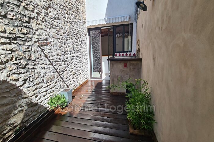 Appartement à louer - Bernis - 3 pièces - 2 chambres