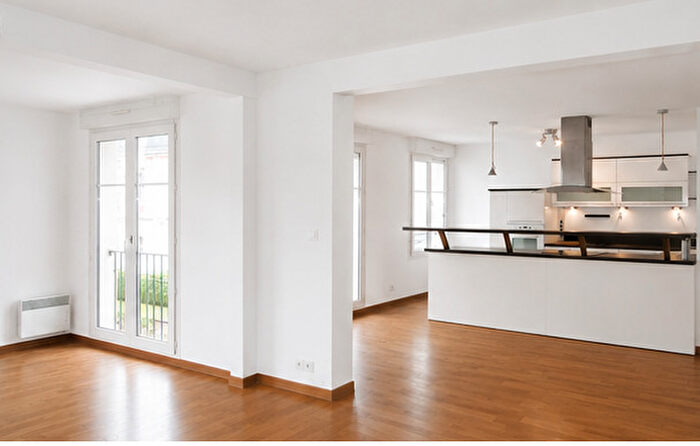 Orléans, Saint-Vincent, Pasteur - Appartement 4 pièces à louer