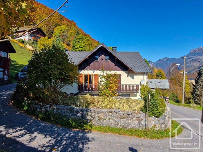 Maison 5 pièces à vendre à Bellevaux