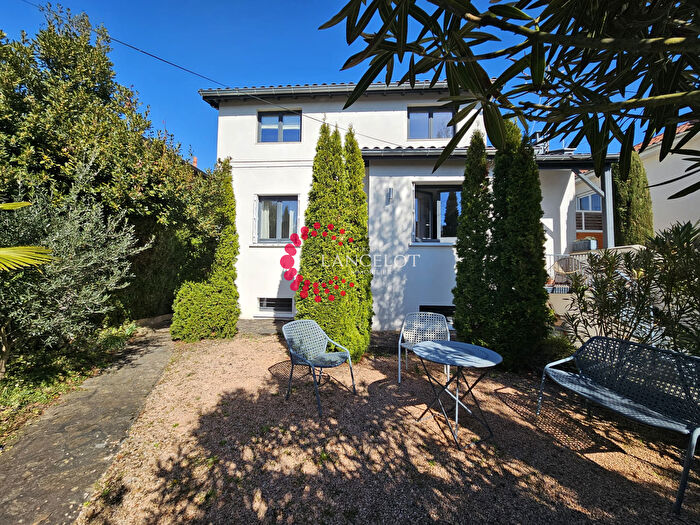 Maison à vendre - Lyon e  - 5 pièces - 4 chambres