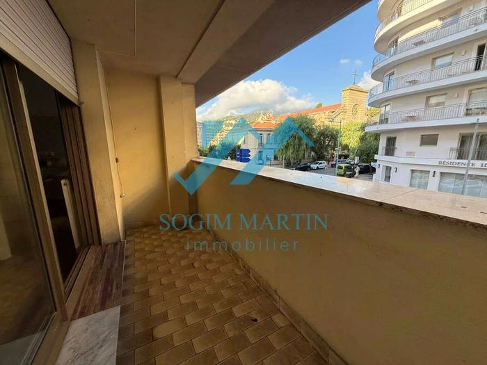 Carei-Monti, Menton - Appartement 3 pièces à louer
