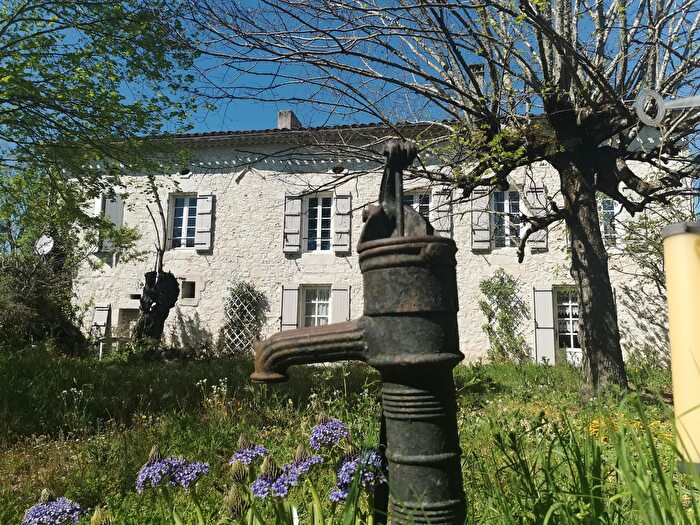 Maison 5 pièces à Lacour, à vendre