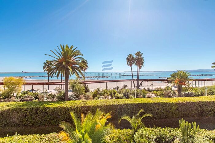 Appartement à vendre - Saint-Laurent-du-Var, Bord de Mer, Port de Plaisance - 2 pièces - 1 chambre