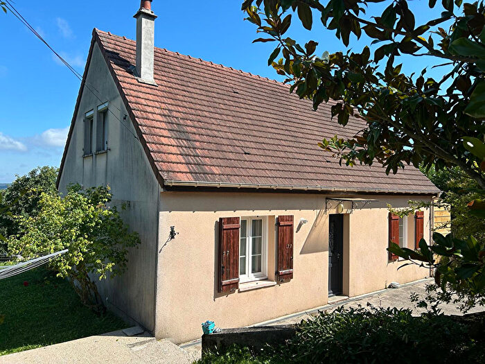 Maison à vendre - Chézy-sur-Marne - 5 pièces - 4 chambres