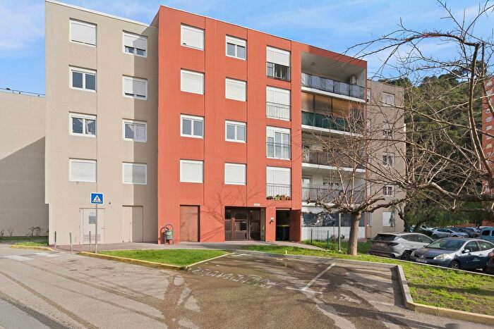 Appartement à vendre - Saint-André-de-la-Roche - 2 pièces - 1 chambre