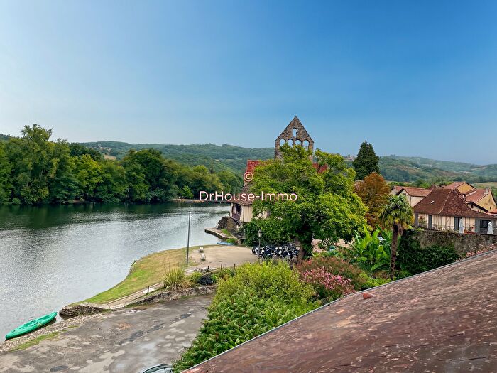 Maison à vendre - Beaulieu-sur-Dordogne - 7 pièces - 6 chambres