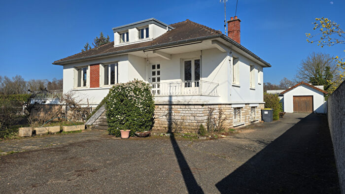 Maison à vendre - Ouroux-sur-Saône - 7 pièces - 3 chambres