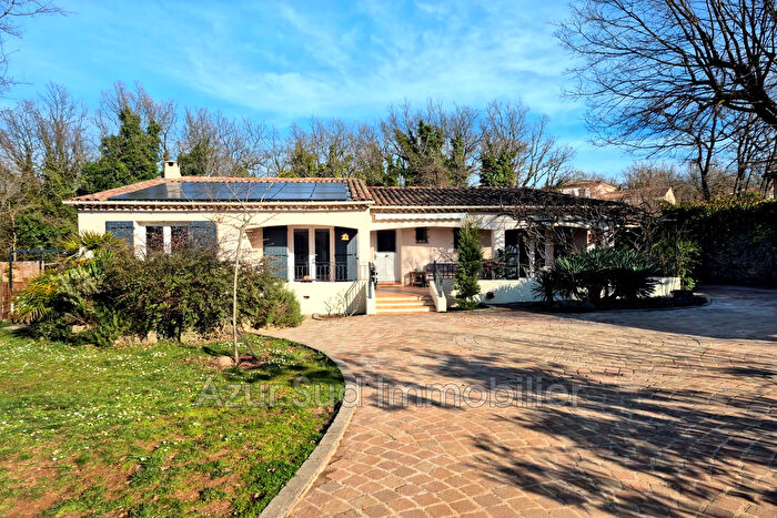 Maison à vendre - Saint-Cézaire-sur-Siagne - 5 pièces - 3 chambres