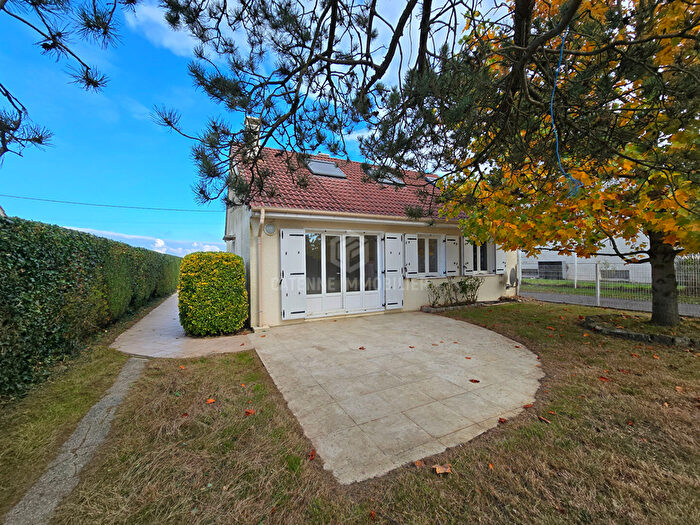 Maison à louer - Bargny - 6 pièces - 4 chambres