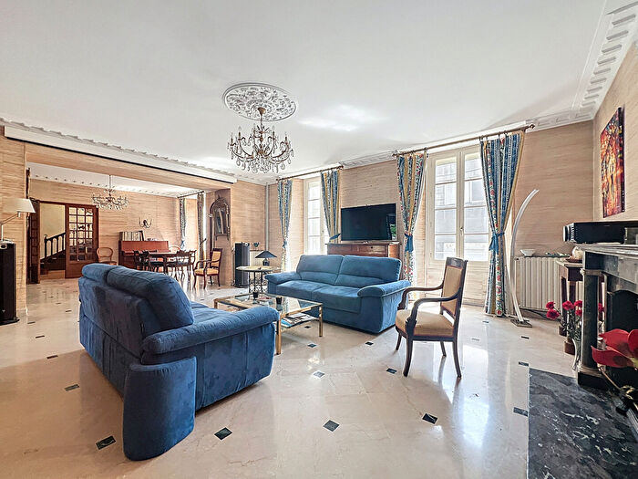 Maison à vendre - Cholet, Gambetta - 9 pièces - 5 chambres