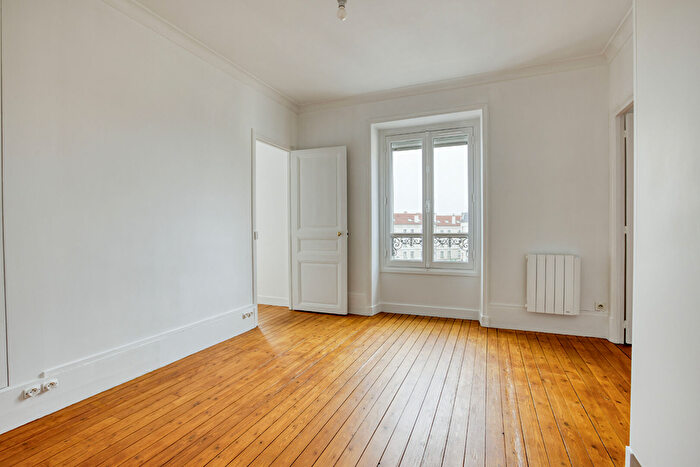 Nanterre, Chemin de lîle : Appartement 3 pièces à vendre