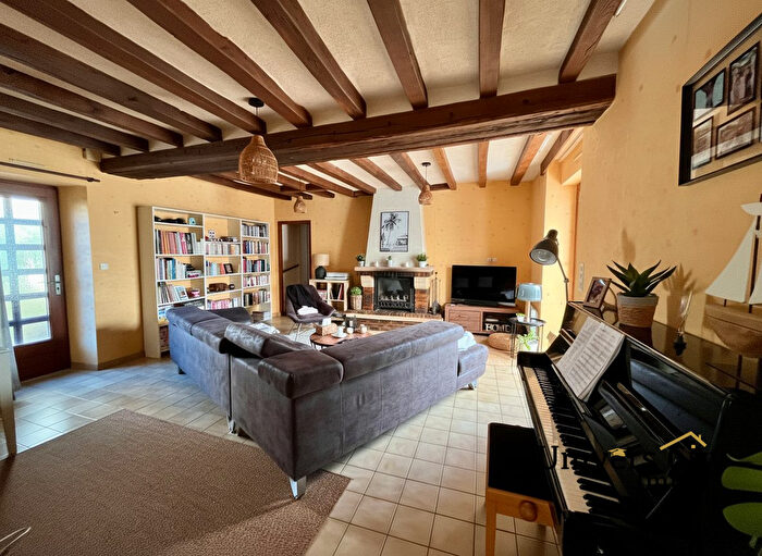 Étriché : Maison 5 pièces à vendre