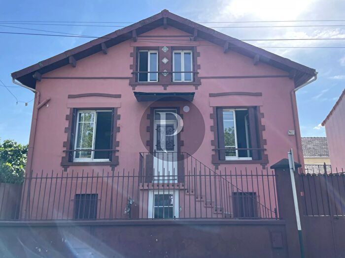 Romainville, Grands Champs : Maison 8 pièces à vendre