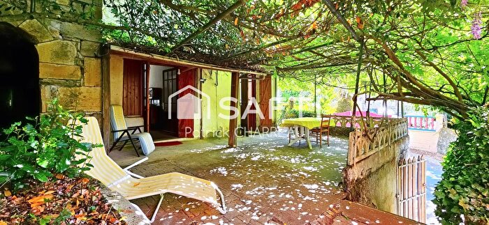 Le Lardin-Saint-Lazare : Maison 4 pièces à vendre