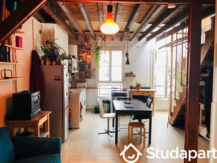Buttes Chaumont, Paris 19ème arrondissement - Appartement 3 pièces à louer