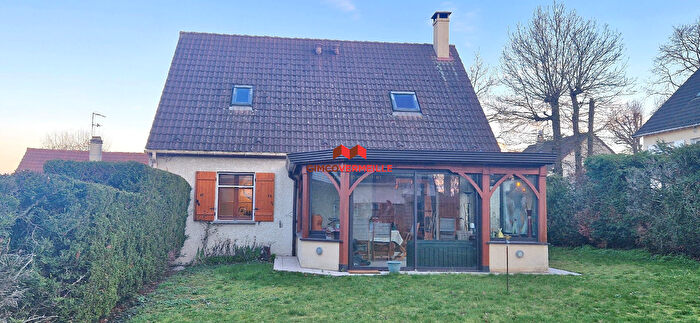 Maison à vendre - Pierrelaye - 6 pièces - 4 chambres