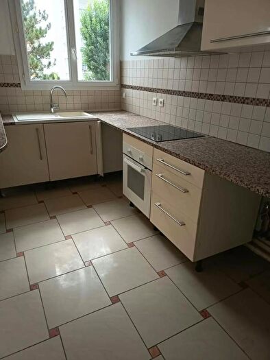 Appartement 4 pièces à louer à Chilly-Mazarin, Nord