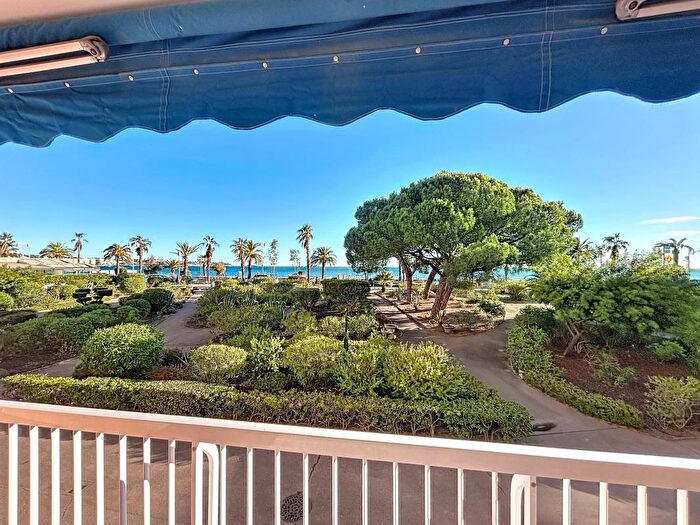 Appartement à vendre - Fréjus, Fréjus Plage - 2 pièces - 1 chambre