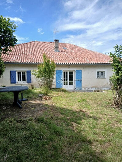 Tocane-Saint-Apre : Maison 5 pièces à vendre
