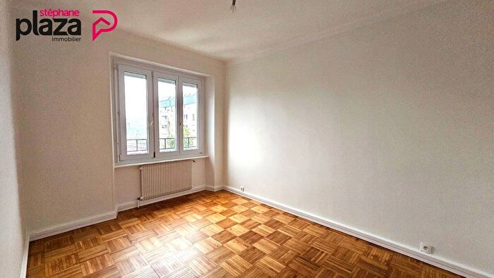 Penhars, Quimper : Appartement 4 pièces à louer