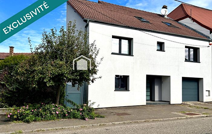 Maison 6 pièces à Puttelange-aux-Lacs, à vendre