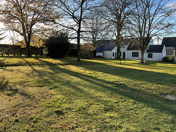 Maison à vendre - Vatan - 6 pièces - 4 chambres