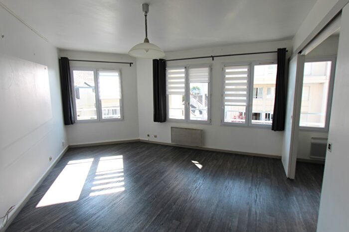 Appartement à louer - Nantes, Saint-Clément, Jardin des plantes, Caserne Lamoricière - 2 pièces - 1 chambre