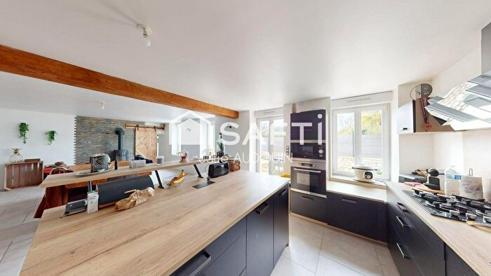 Bignay - Maison 8 pièces à vendre