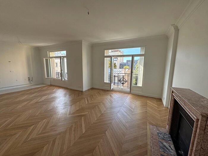 Neuilly-sur-Seine, Charles Laffitte - Appartement 5 pièces à vendre