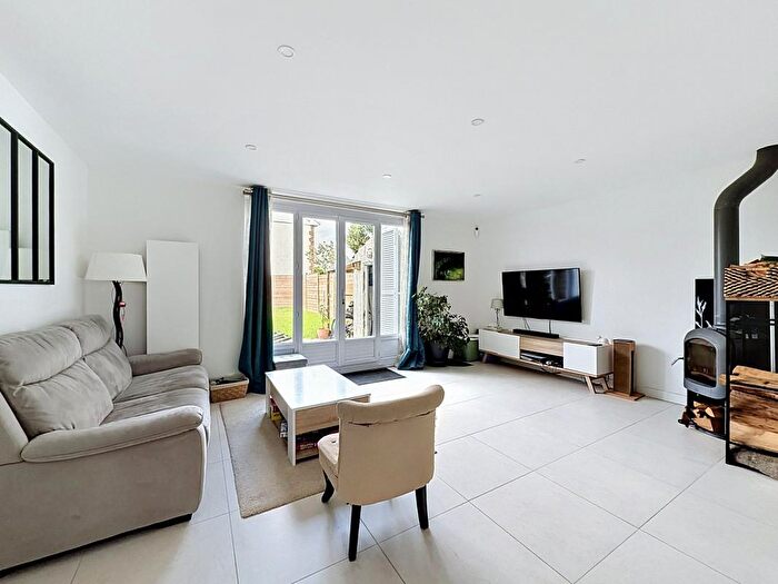 Voisins-le-Bretonneux - Maison 5 pièces à vendre